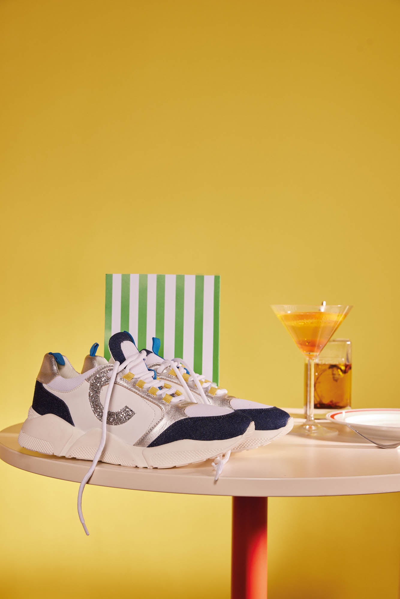 Women's Sneakers – COSMOPARIS